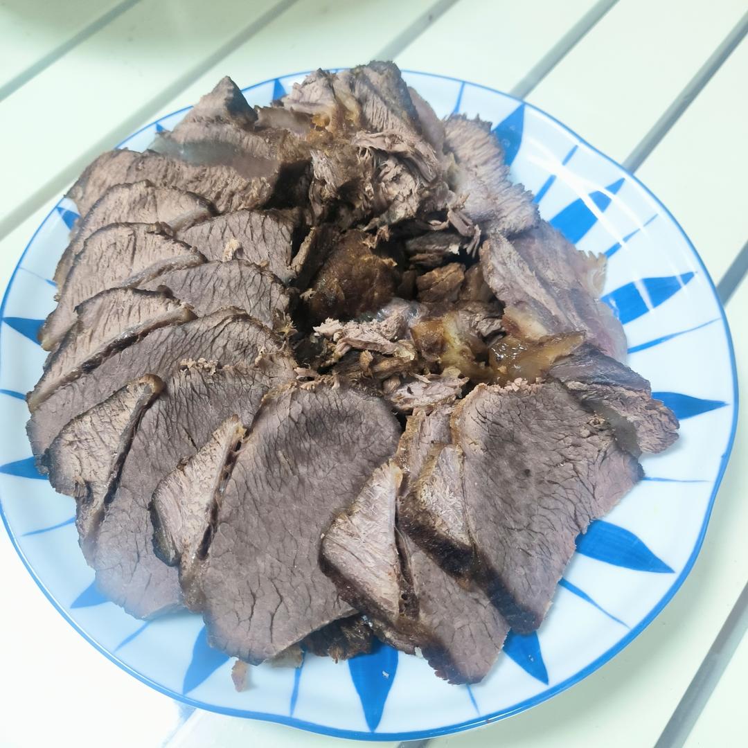 【黑式卤牛肉的做法步骤图，黑式卤牛肉怎么做好吃】黑爱_下厨房