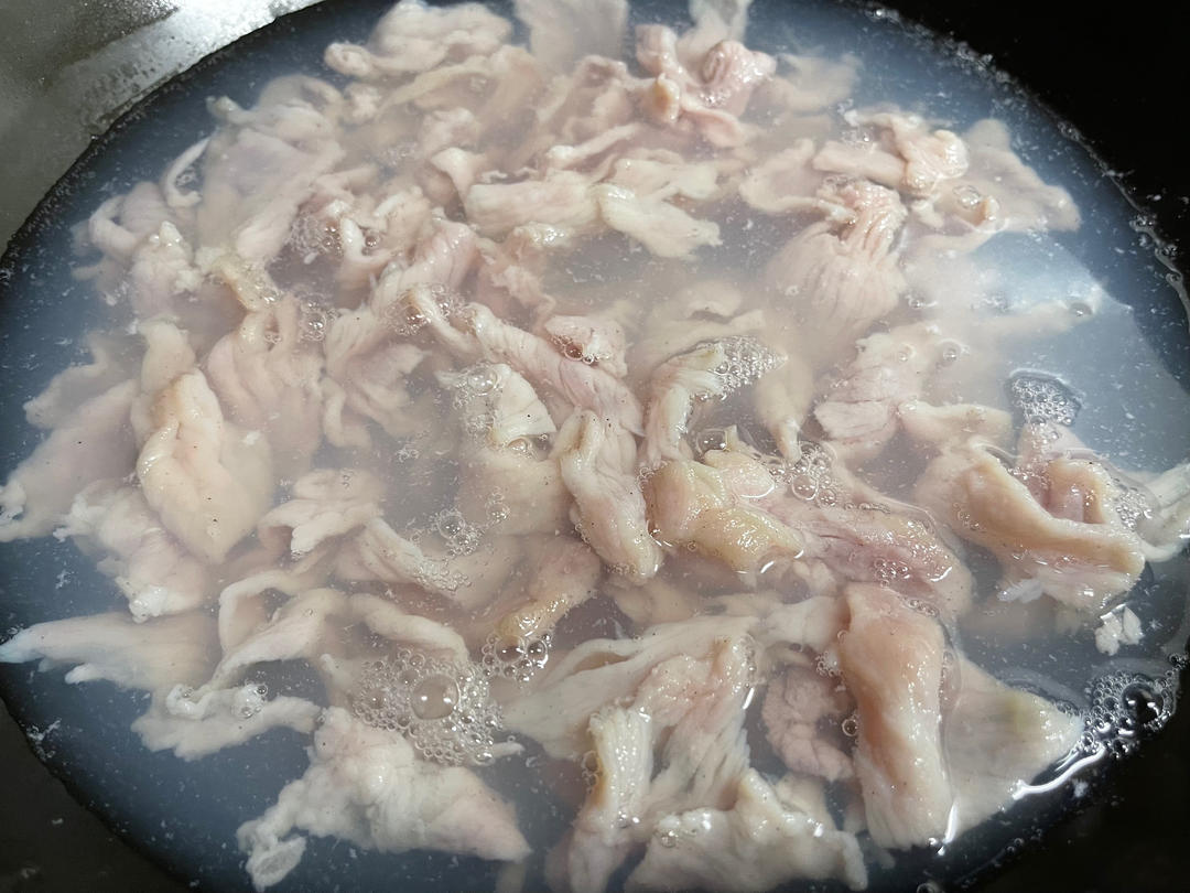 【蒜泥拌里脊的做法步骤图，蒜泥拌里脊怎么做好吃】dogyi_下厨房