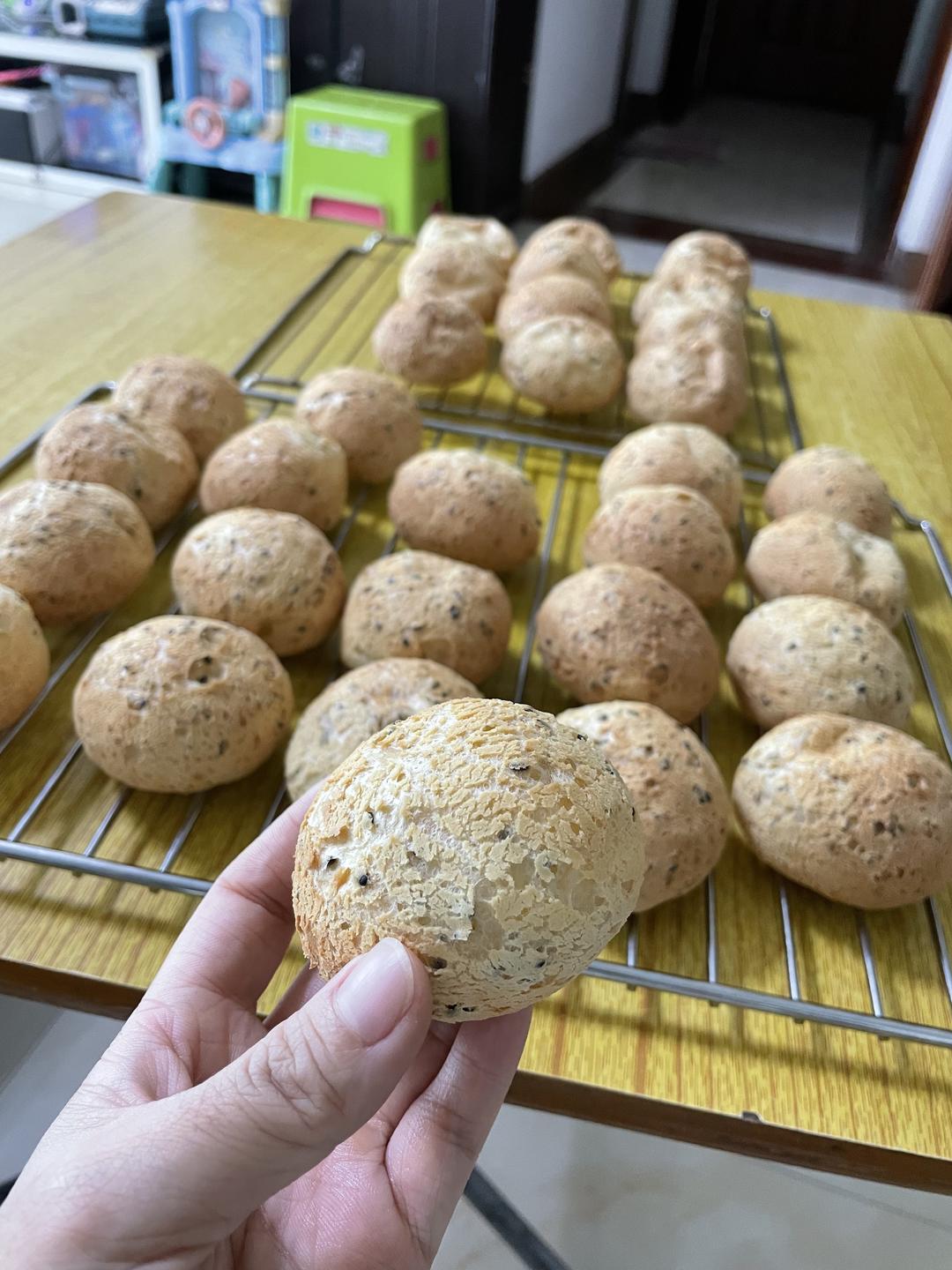 【蓝黛麻薯包的做法步骤图，蓝黛麻薯包怎么做好吃】Cherry22_下厨房