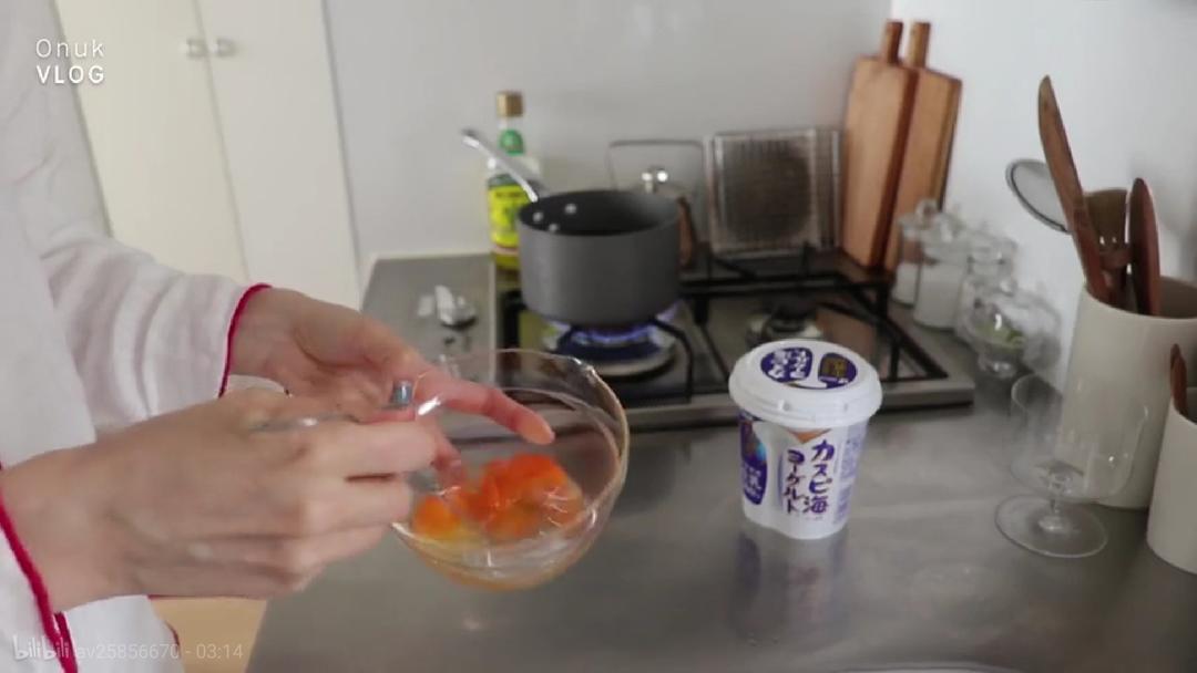 【Onnuk's vlog 早餐的做法步骤图】每天给老婆做饭饭_下厨房