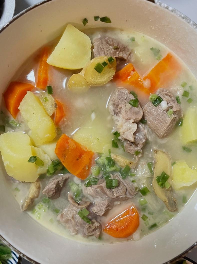 【内蒙炖羊肉的做法步骤图，内蒙炖羊肉怎么做好吃】pandafu_下厨房