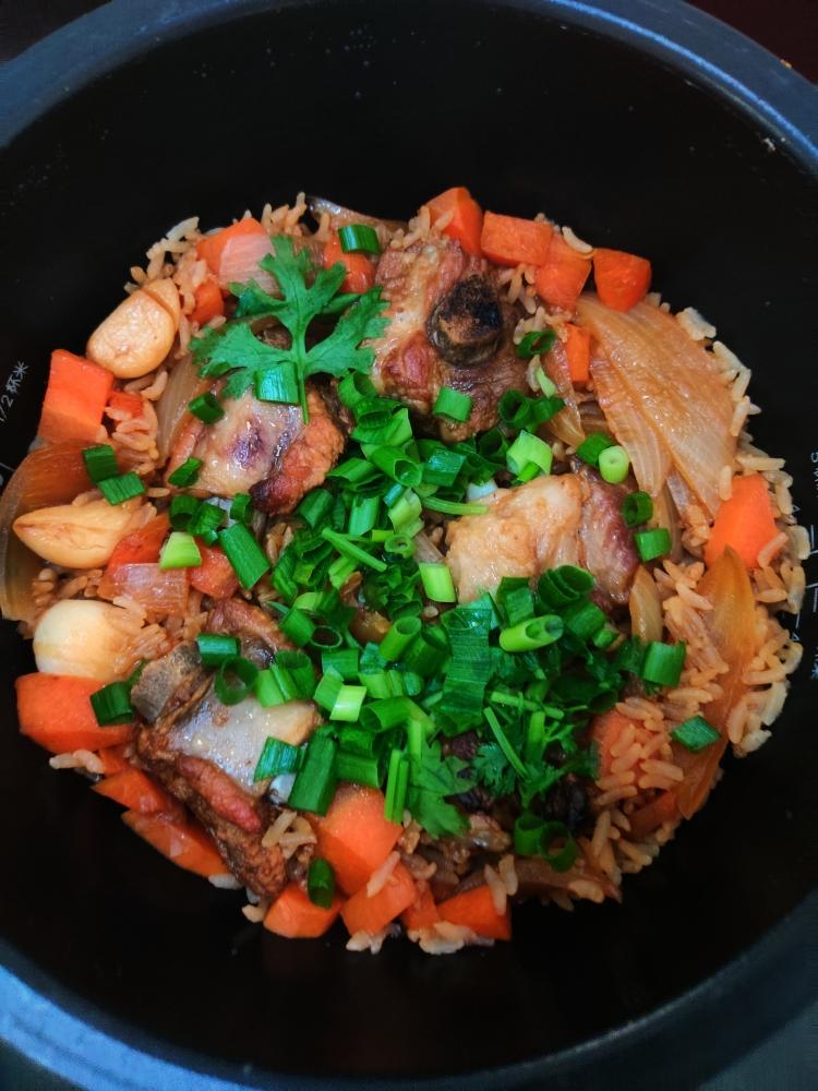 【排骨米饭的做法步骤图，排骨米饭怎么做好吃】胖XX的马甲线_下厨房