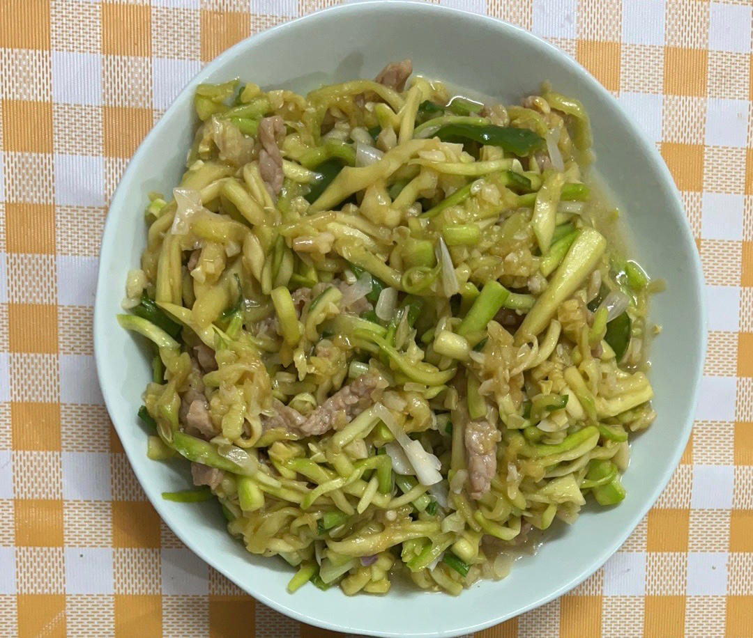 【笋瓜炒肉的做法步骤图，笋瓜炒肉怎么做好吃】语雨羽_下厨房