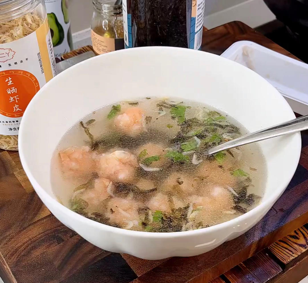 【紫菜虾仁汤的做法步骤图，紫菜虾仁汤怎么做好吃】Mona-lu_下厨房