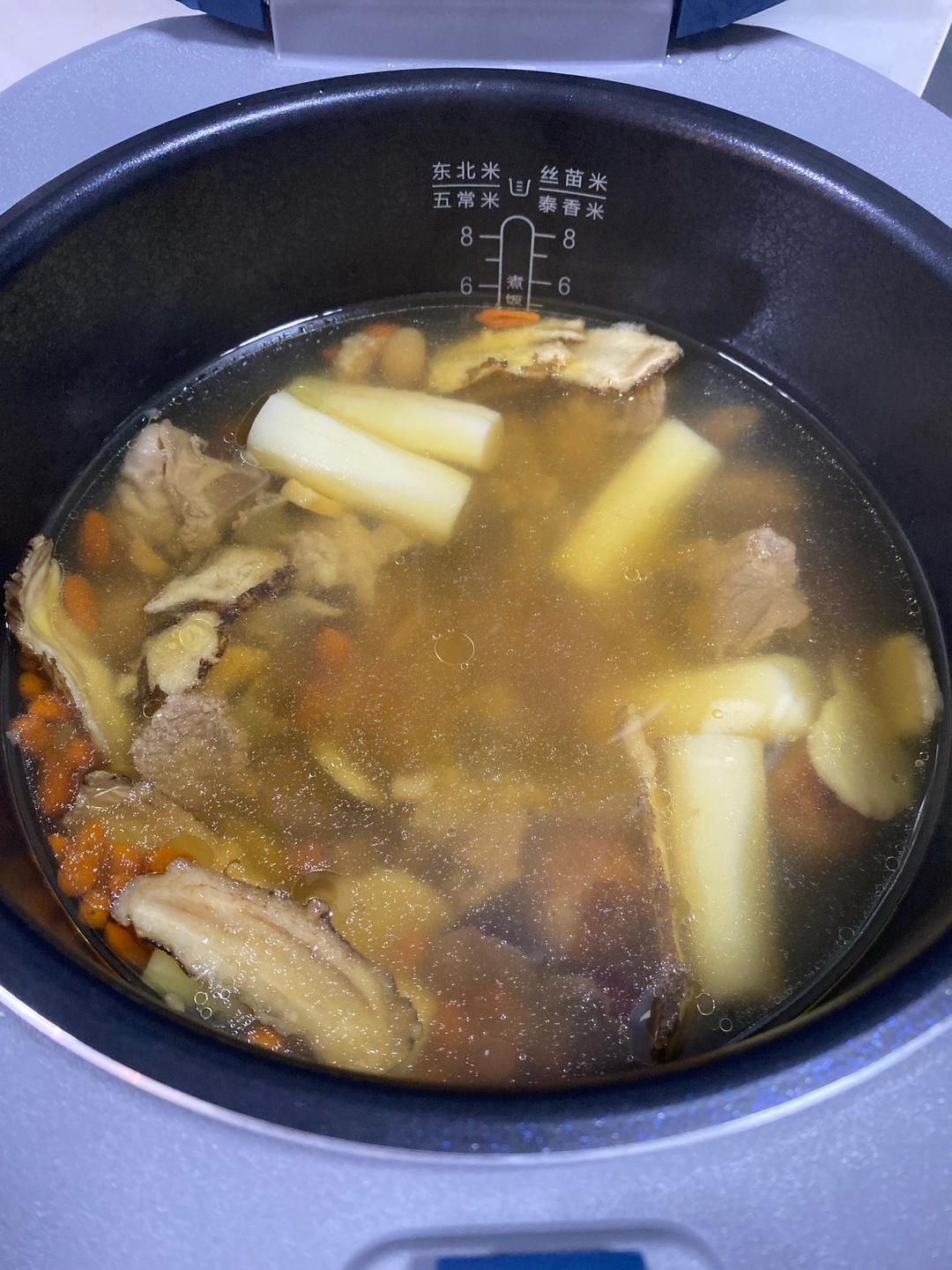 【当归羊肉汤图片】saival_下厨房
