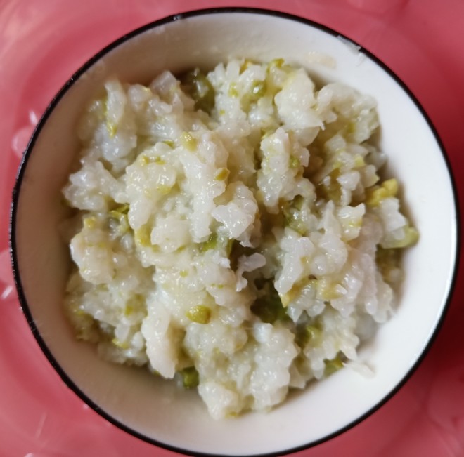 【宝宝一岁辅食 鳕鱼豌豆粥的做法步骤图】懋豆豆 下厨房