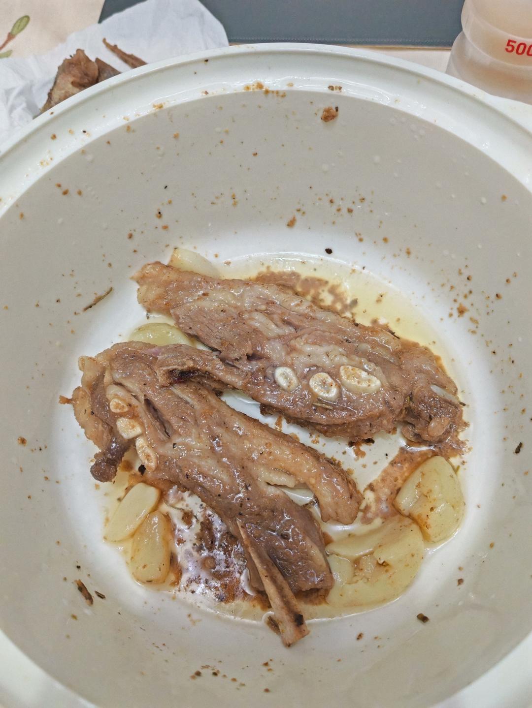 【微波炉法式羊排快速无油烟的做法步骤图】月亮上的玛奇朵_下厨房