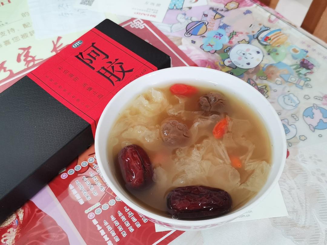 【东阿阿胶桂圆羹～翊坤宫熬夜必备款的做法步骤图】金色山茶花_下厨房