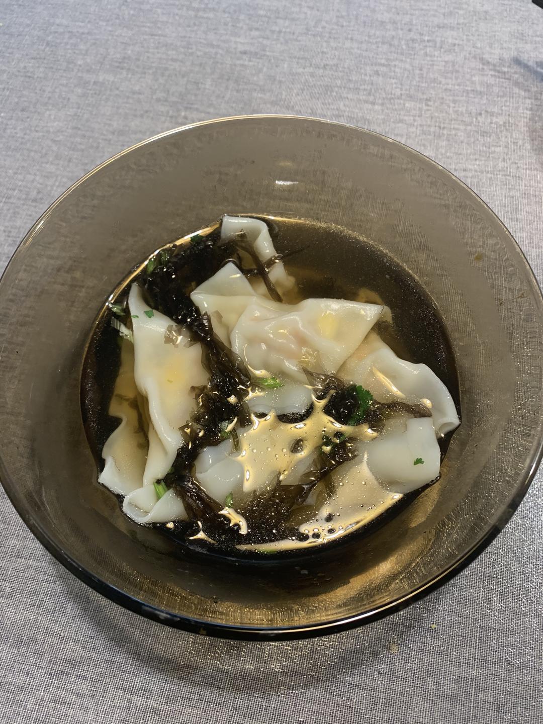 【胡萝卜虾仁玉米猪肉馄饨的做法步骤图】meng_yaya_下厨房