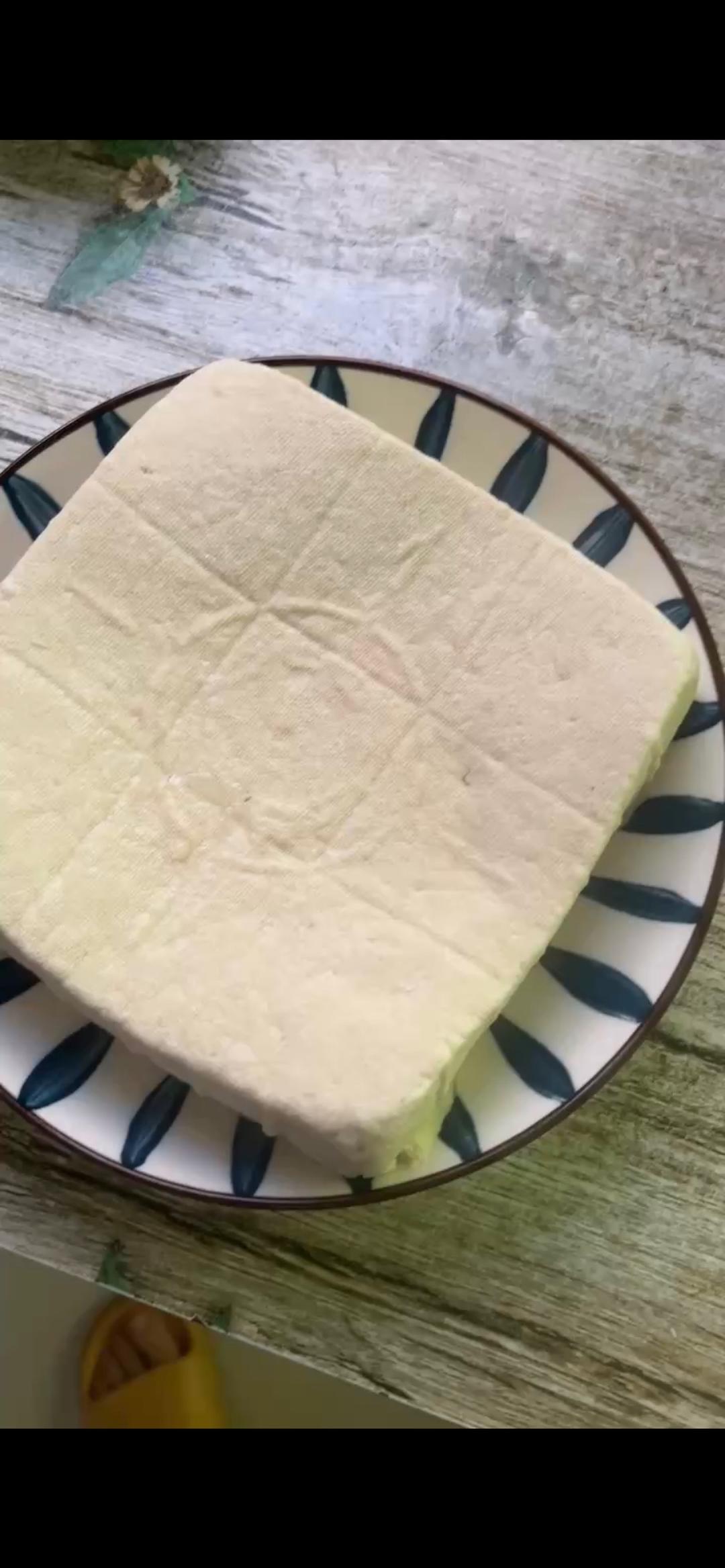 【卤水豆腐的做法步骤图，卤水豆腐怎么做好吃】L傲雪P_下厨房