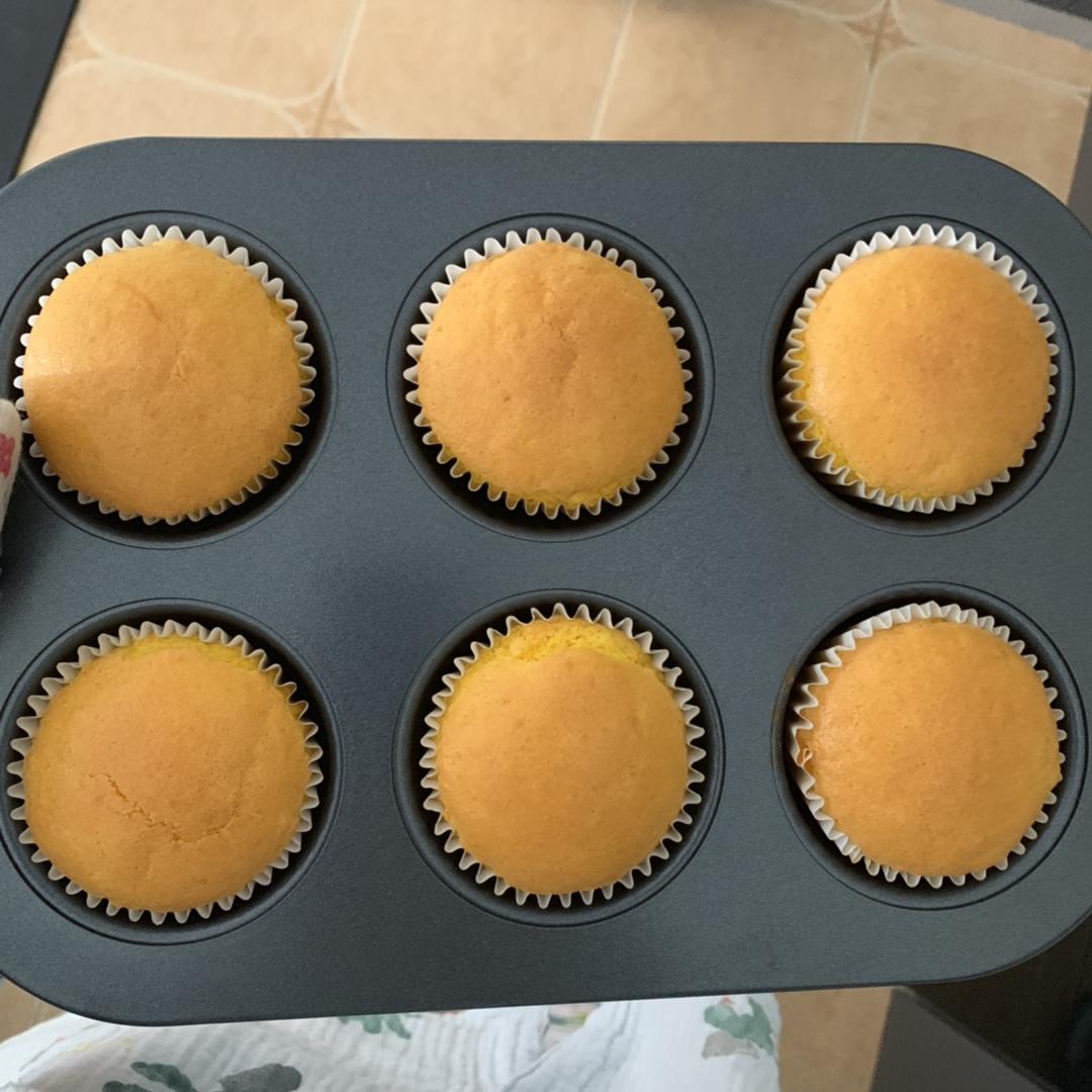 【无油小鸡蛋糕的做法步骤图，怎么做好吃】sunny-xiang_下厨房