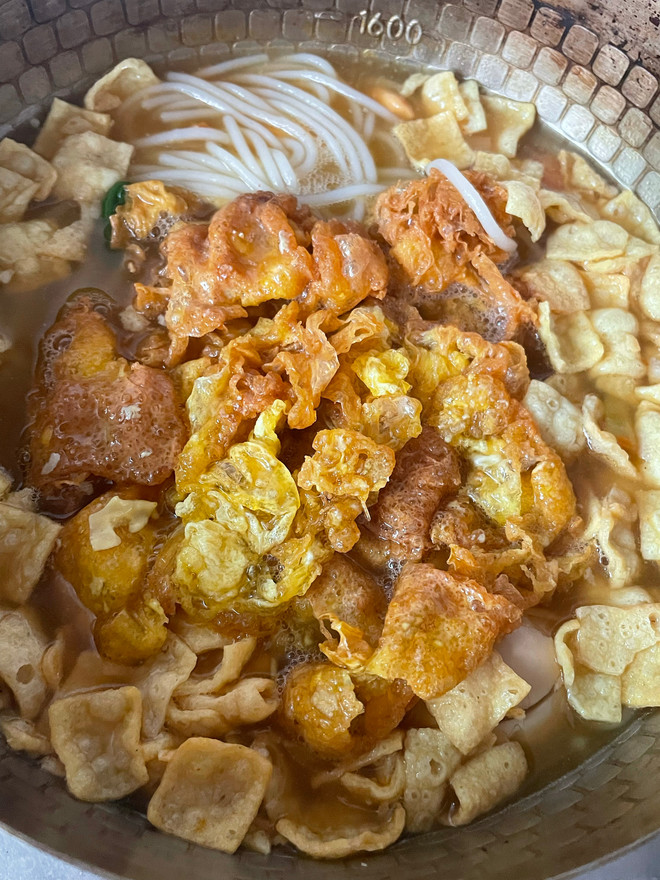 【炸蛋螺蛳粉的做法步骤图,炸蛋螺蛳粉怎么做好吃】璇子美食谱下厨房