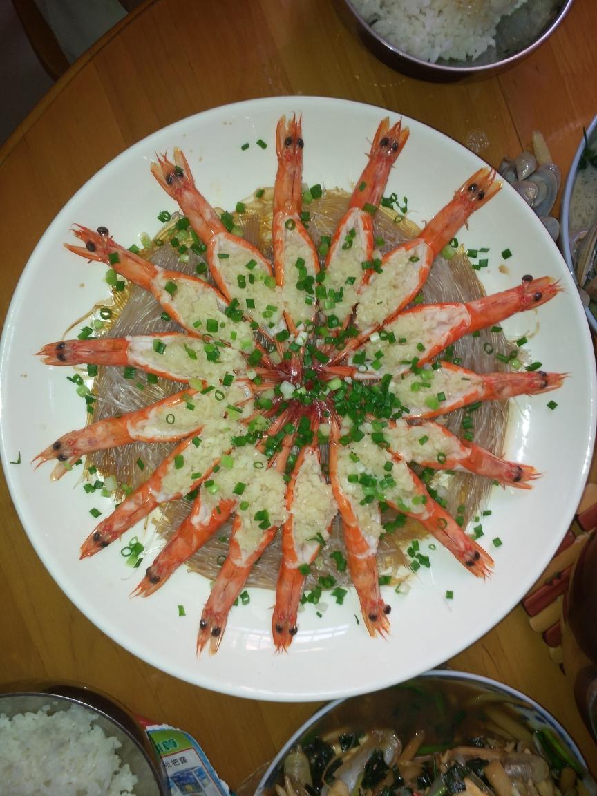 【蒜蓉粉丝蒸虾的做法步骤图，怎么做好吃】4479_gb4n_下厨房