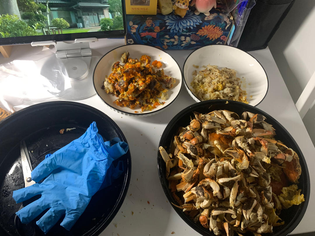 【自制秃黄油（蟹黄酱）的做法步骤图】Amy007_下厨房